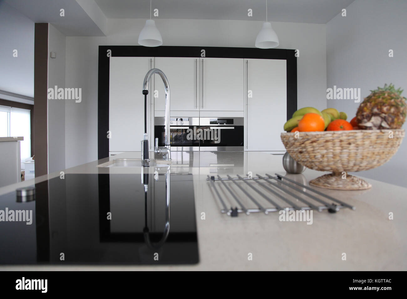 General view of contemporary home kitchen Stock Photo - Alamy