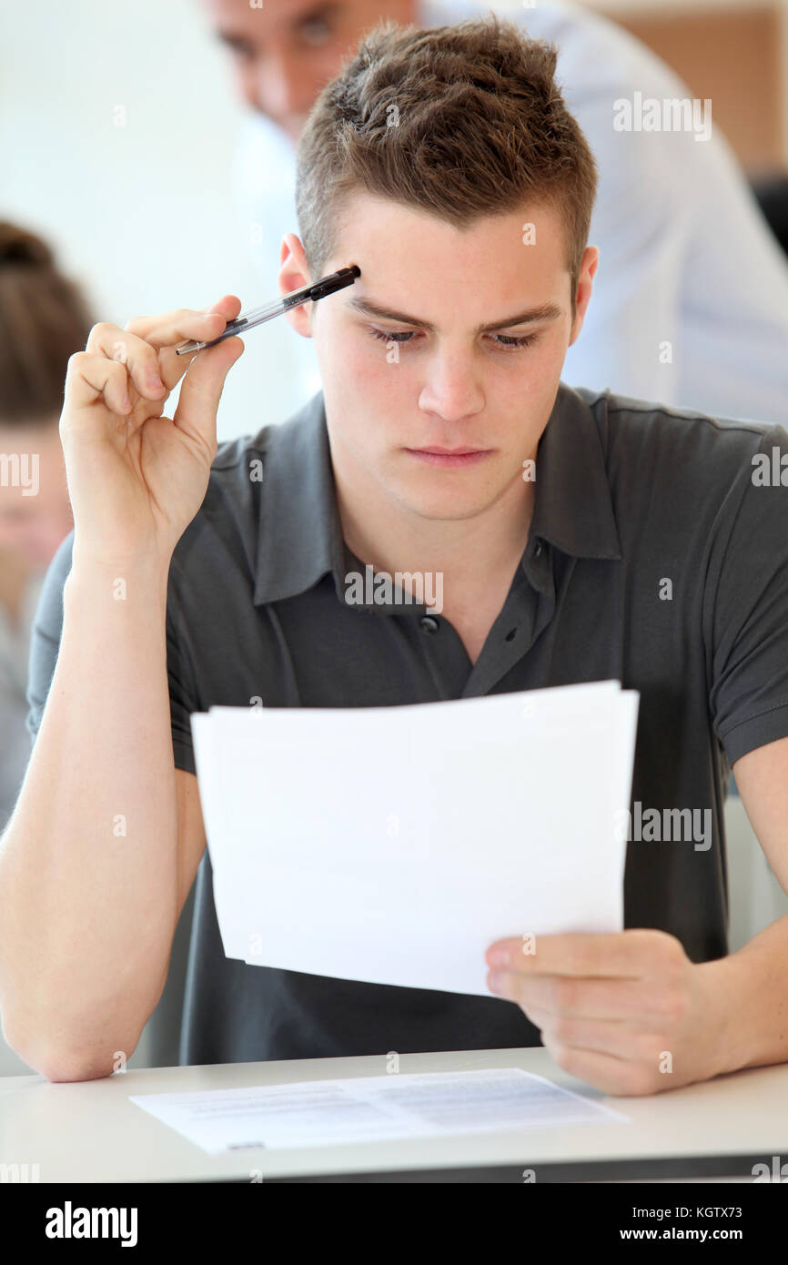 Paper degree hi-res stock photography and images - Alamy