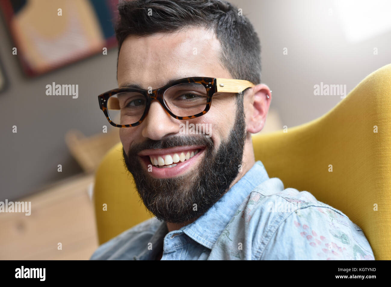 Hipster eyewear portrait hi-res stock photography and images - Alamy
