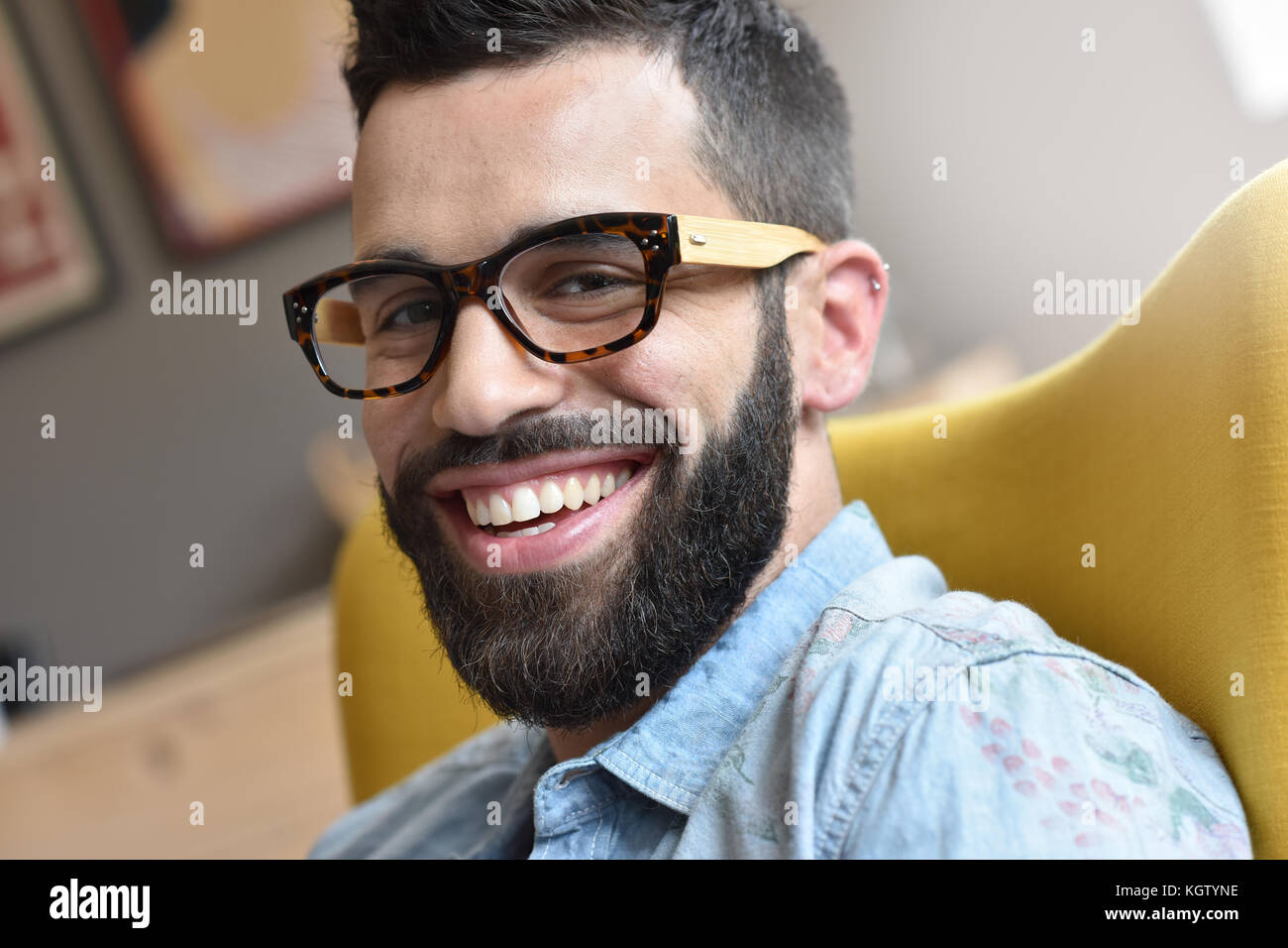 Hipster eyewear portrait hi-res stock photography and images - Alamy