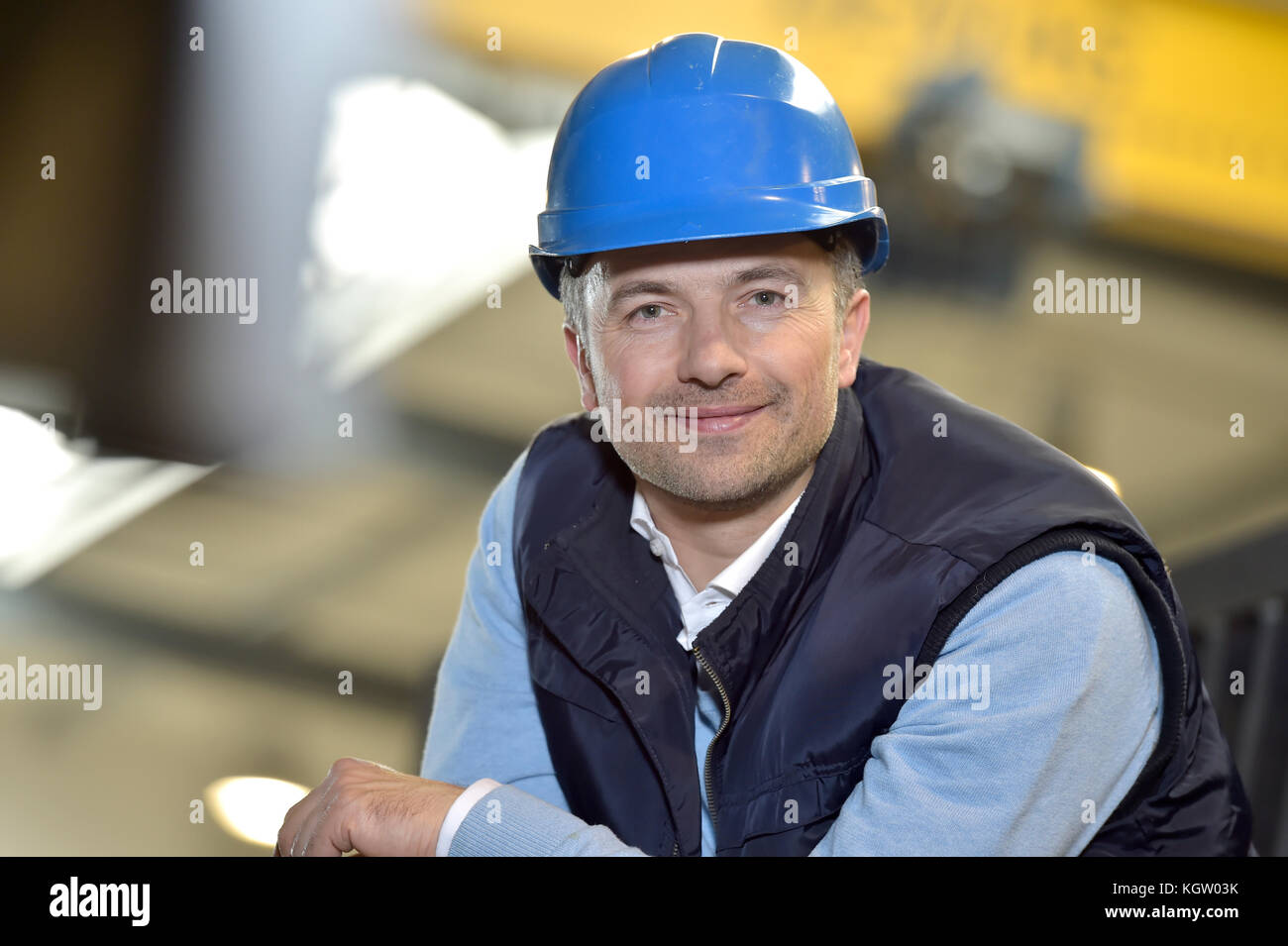 Portrait of supervisor in industrial factory Stock Photo - Alamy