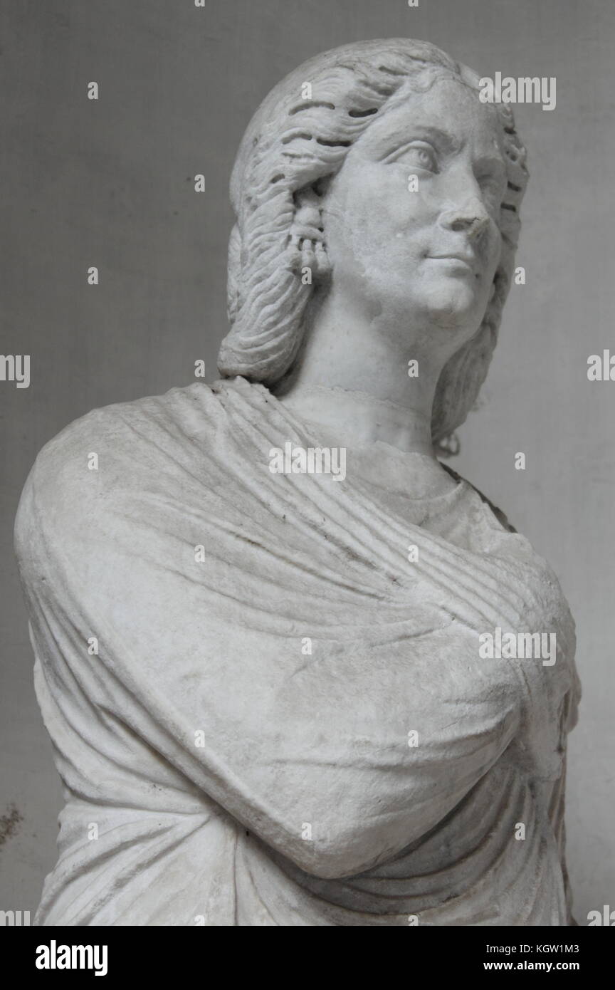 Roman senator statue hi-res stock photography and images - Alamy