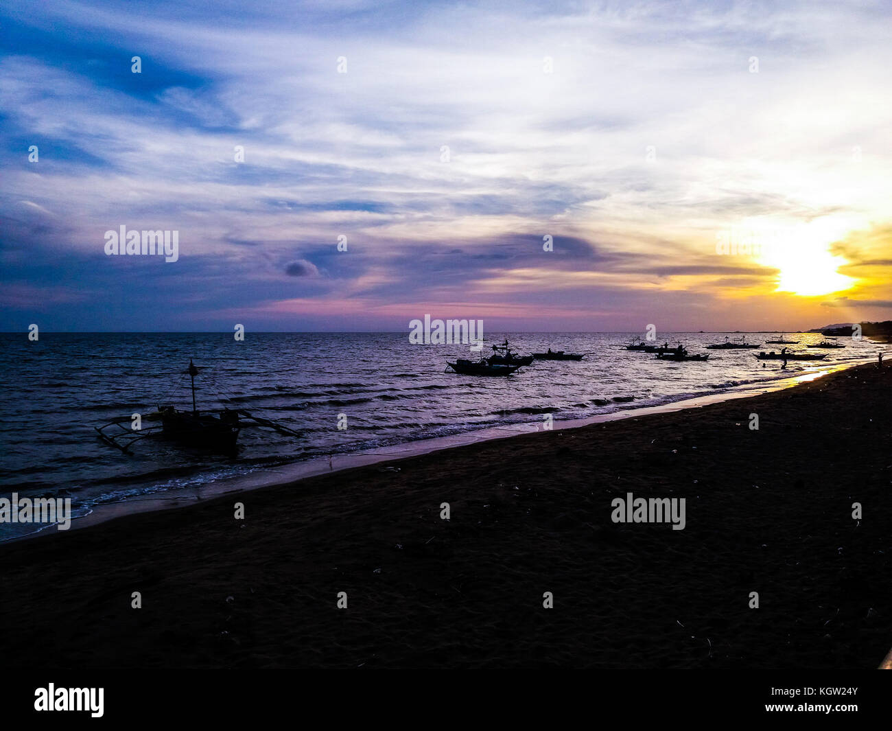 Sunset silhouettes hi-res stock photography and images - Alamy