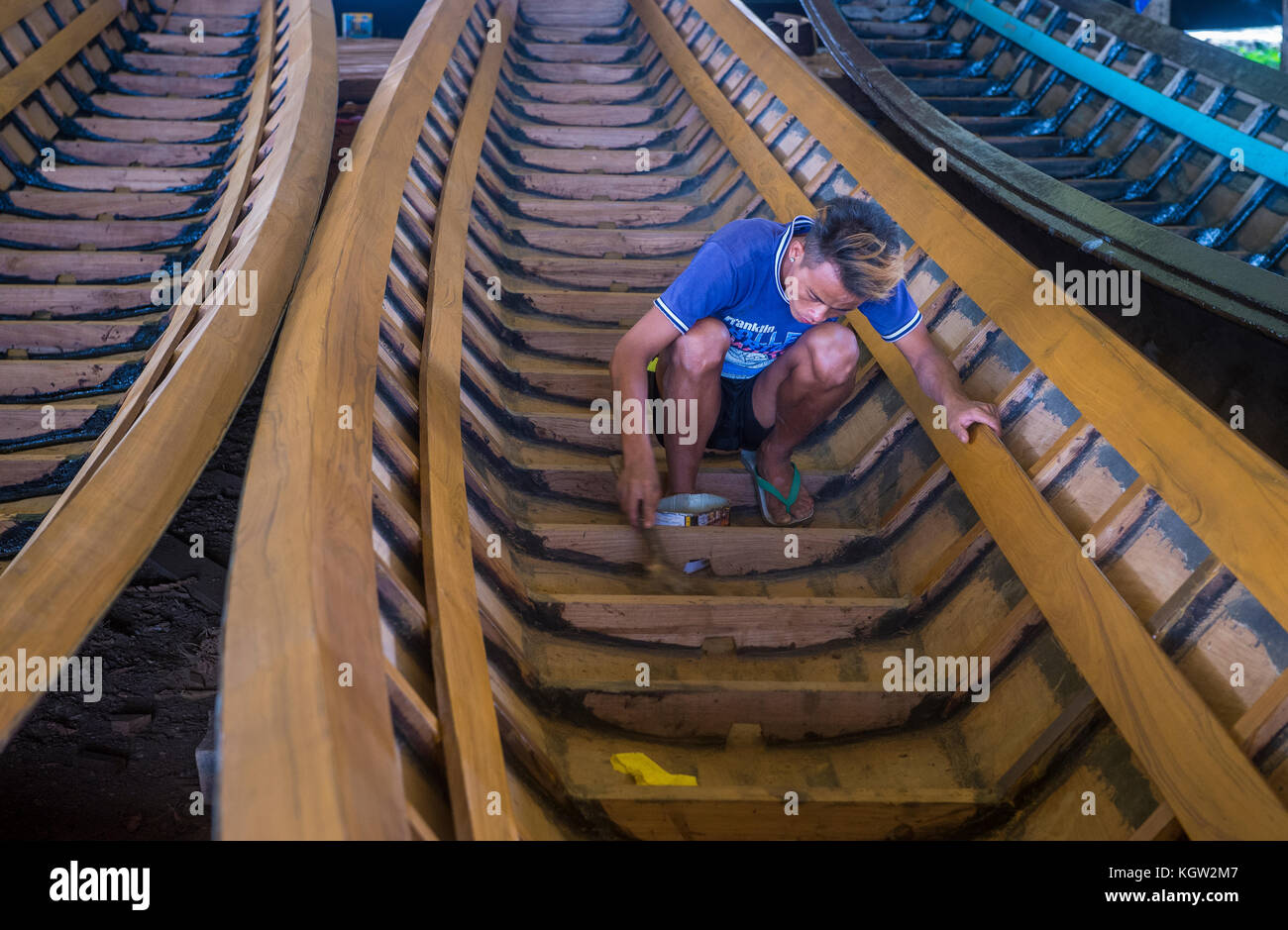 Myanmar paddle boat hi-res stock photography and images - Alamy