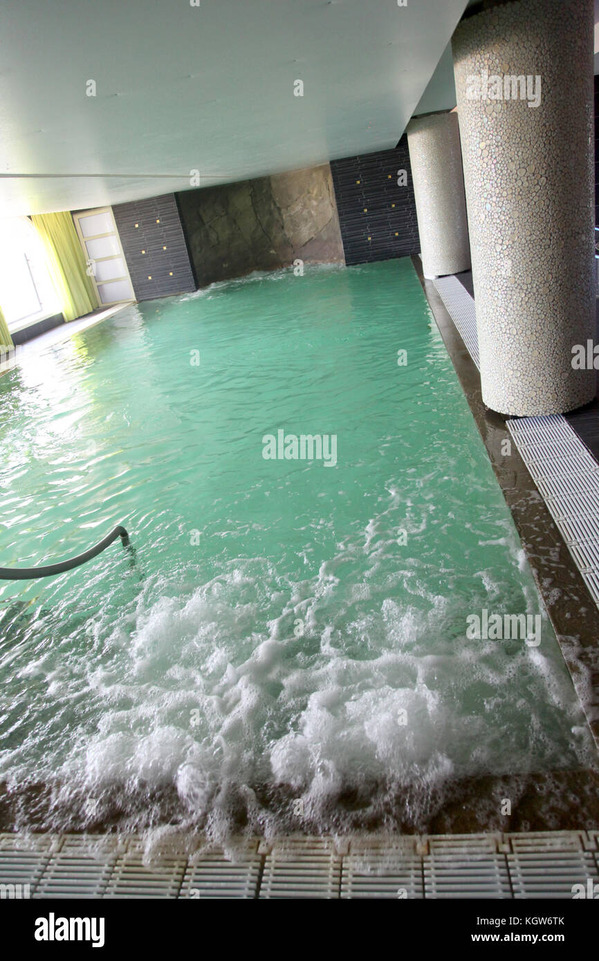 Closeup of spa water pool Stock Photo - Alamy