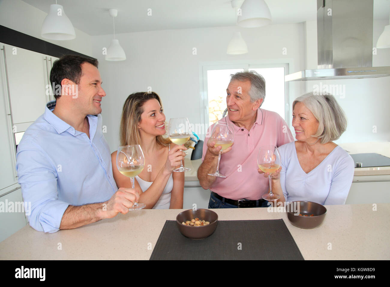 Parents cheering children hi-res stock photography and images - Alamy