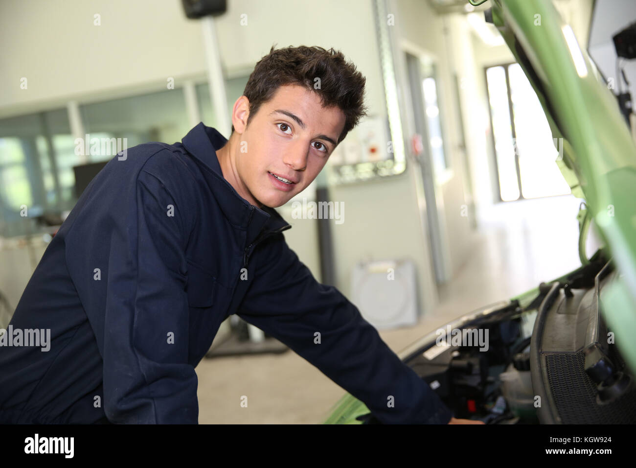 Portrait of student in auto mechanics Stock Photo - Alamy