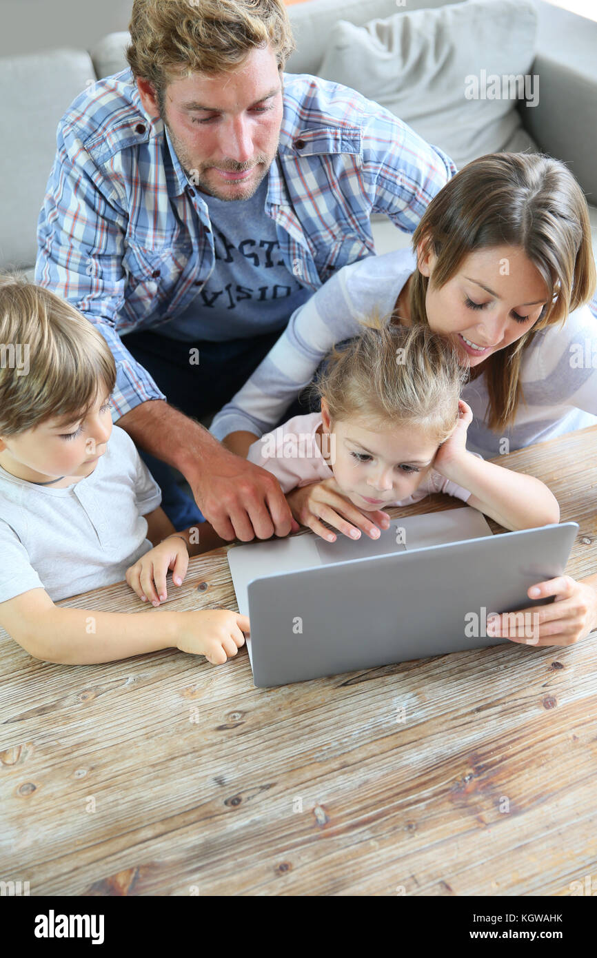 Man children computer hi-res stock photography and images - Alamy