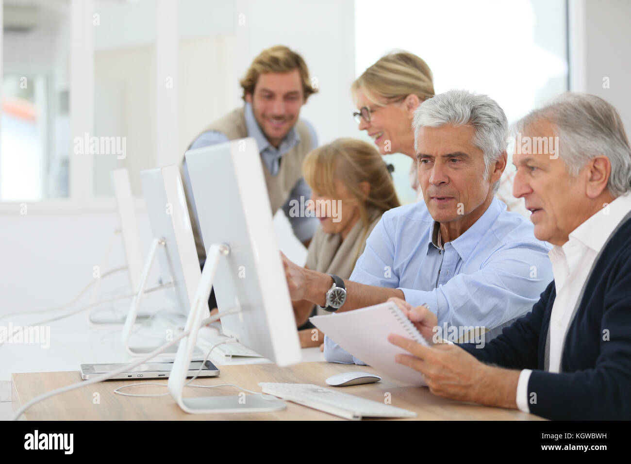 Adviser training group hi-res stock photography and images - Alamy
