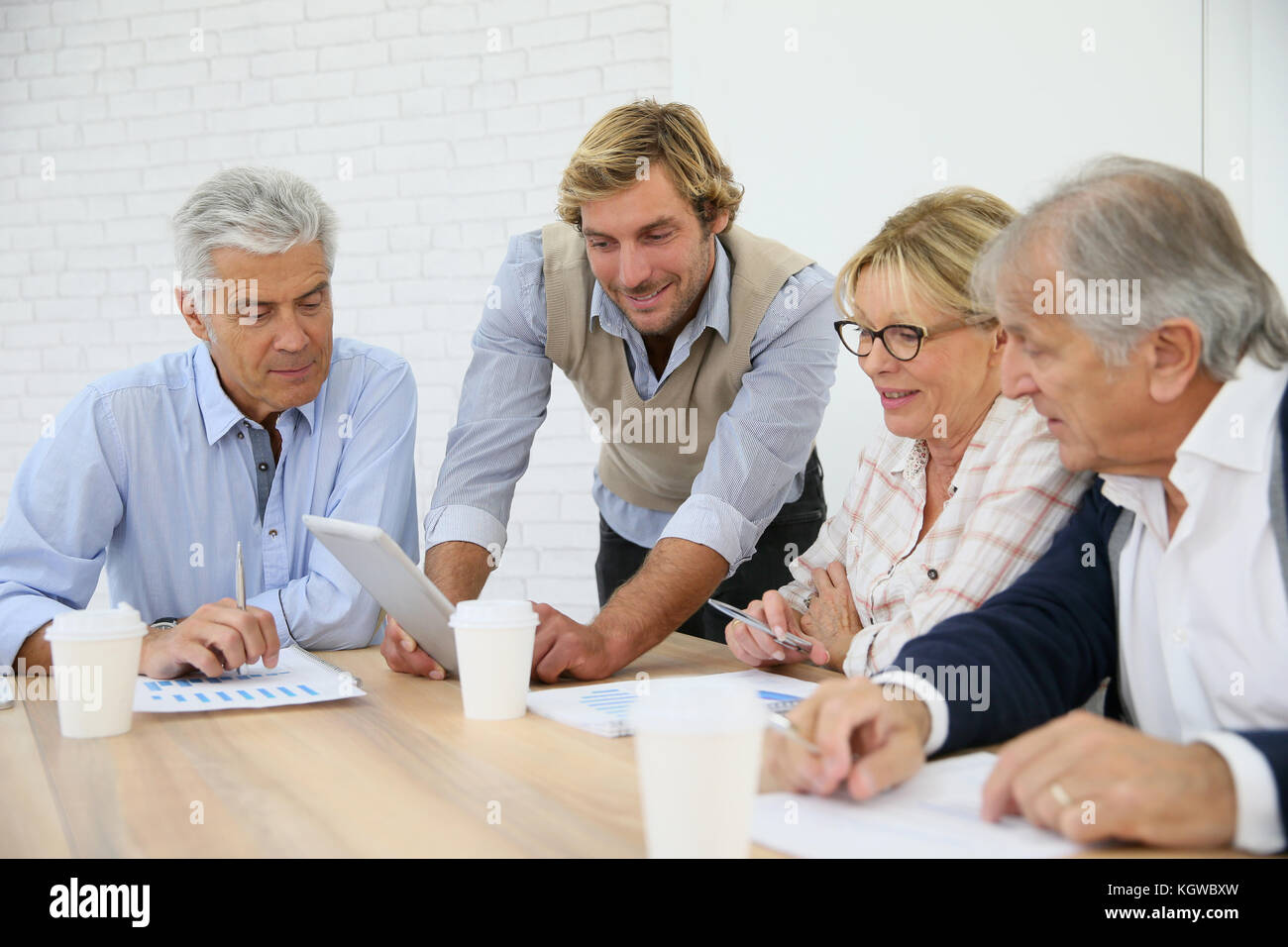Senior management meeting hi-res stock photography and images - Alamy