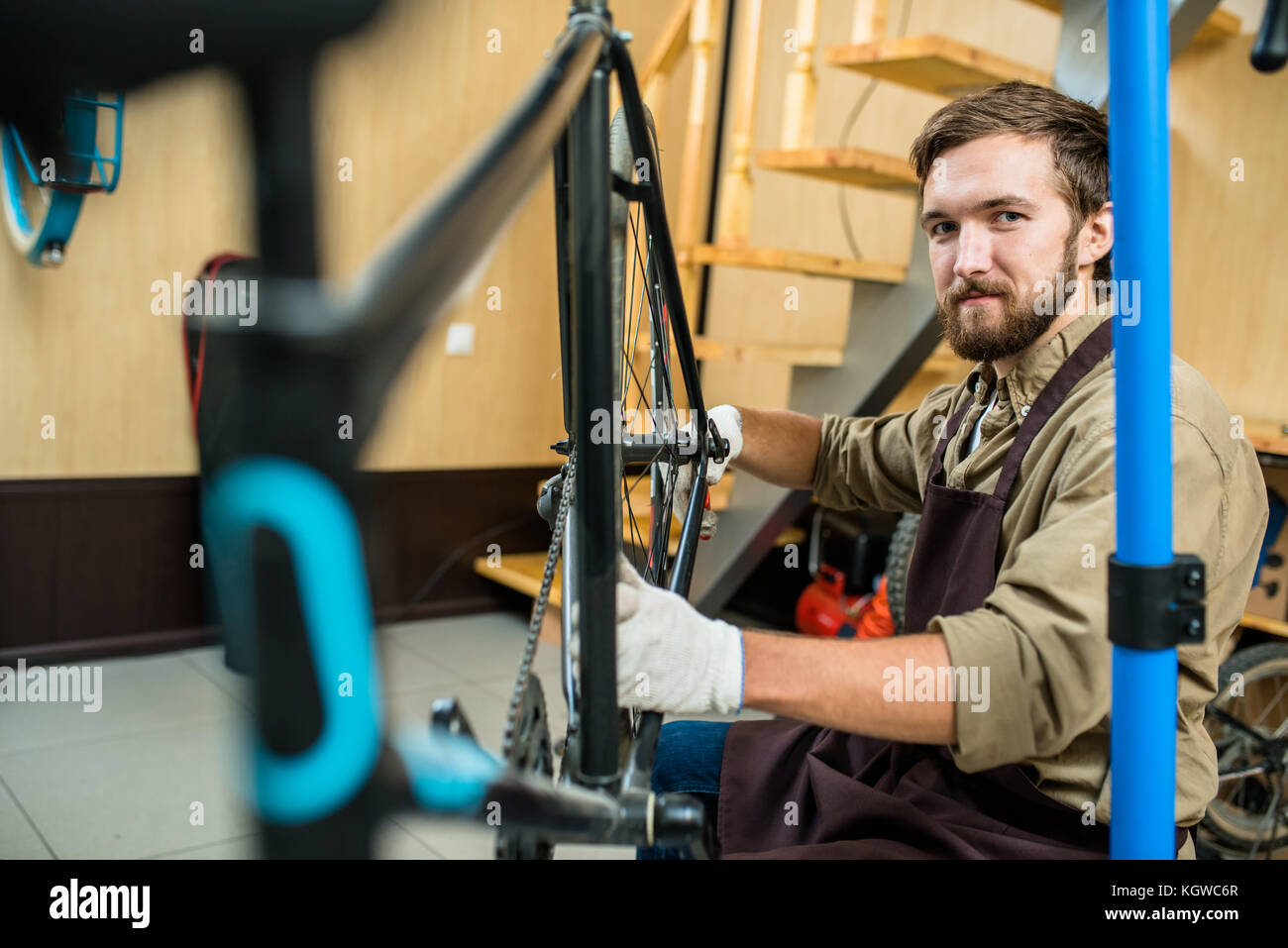 Repairman workroom hi-res stock photography and images - Alamy