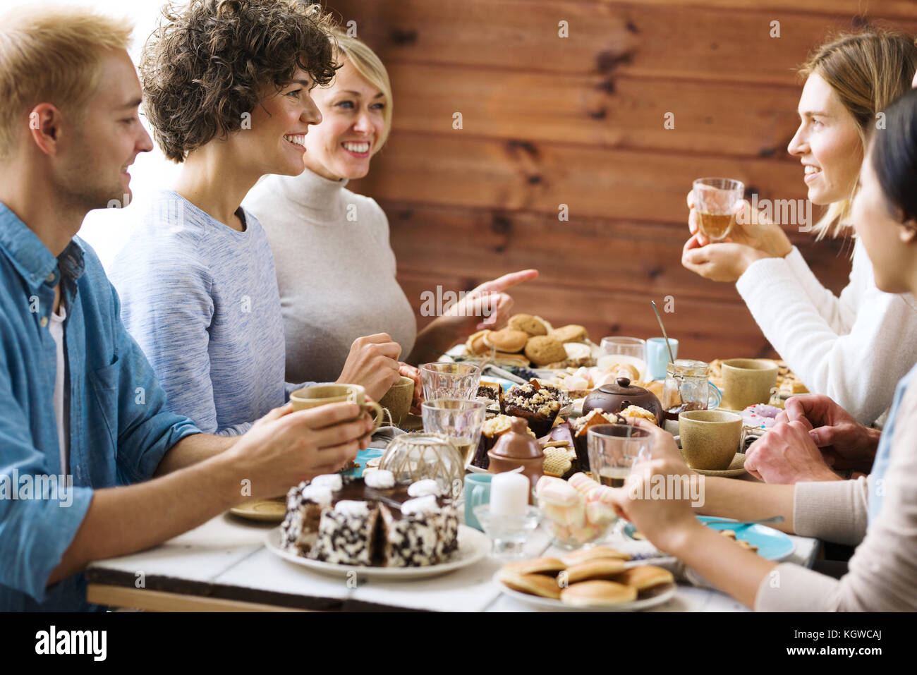 Woman tea party with friends hi-res stock photography and images - Alamy