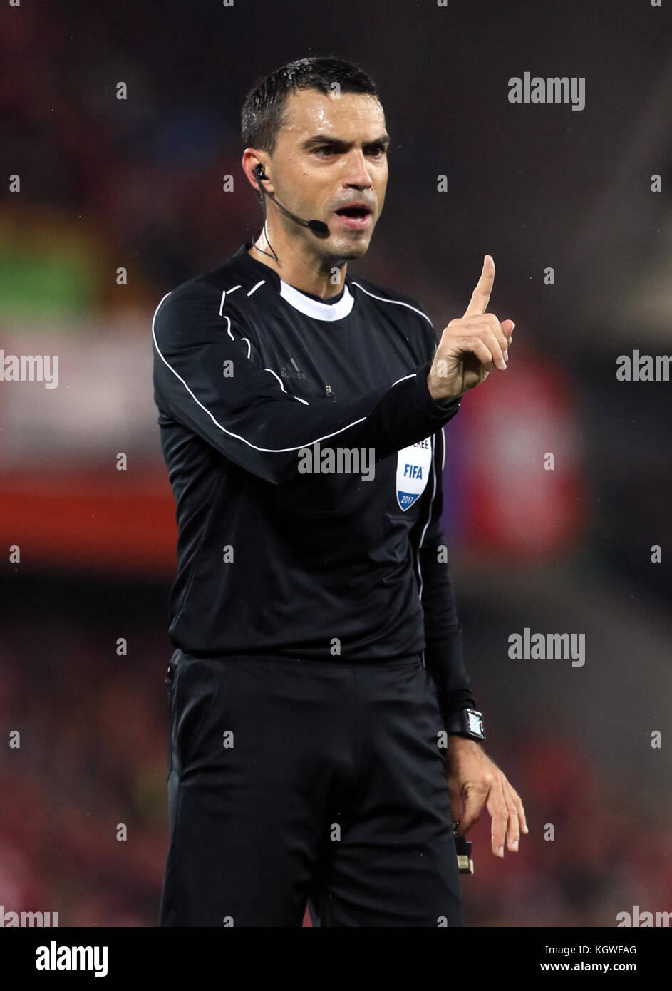 Referee ovidiu alin hategan hi-res stock photography and images - Alamy