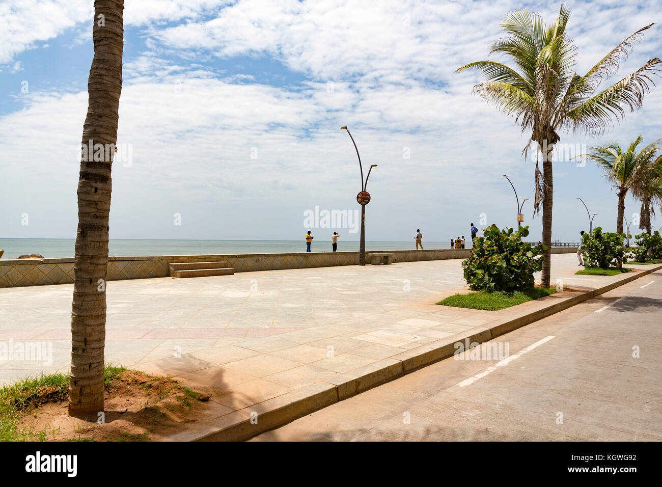 Pondicherry Beach Promenade outdoor India Tamil Nadu Stock Photo - Alamy