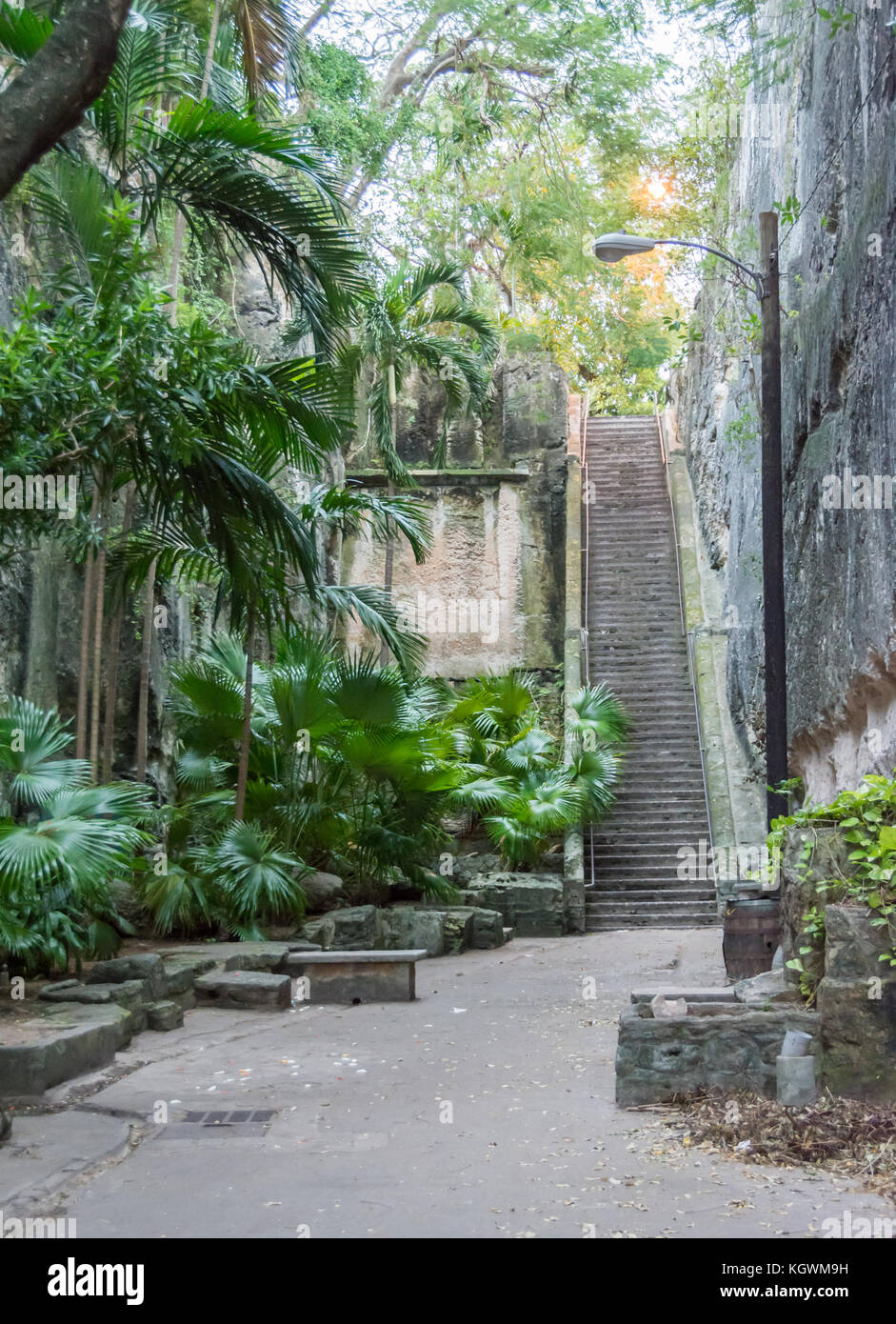 Queen's staircase bahamas hi-res stock photography and images - Alamy