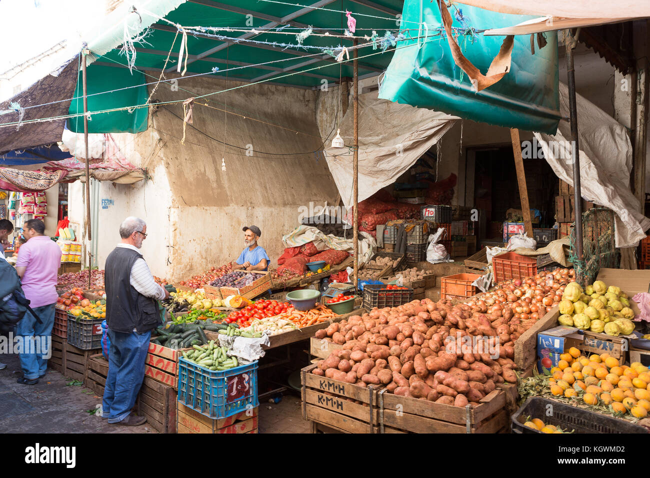 Street Market in The Medina (Old City), Fez, Morocco Stock Photo - Alamy