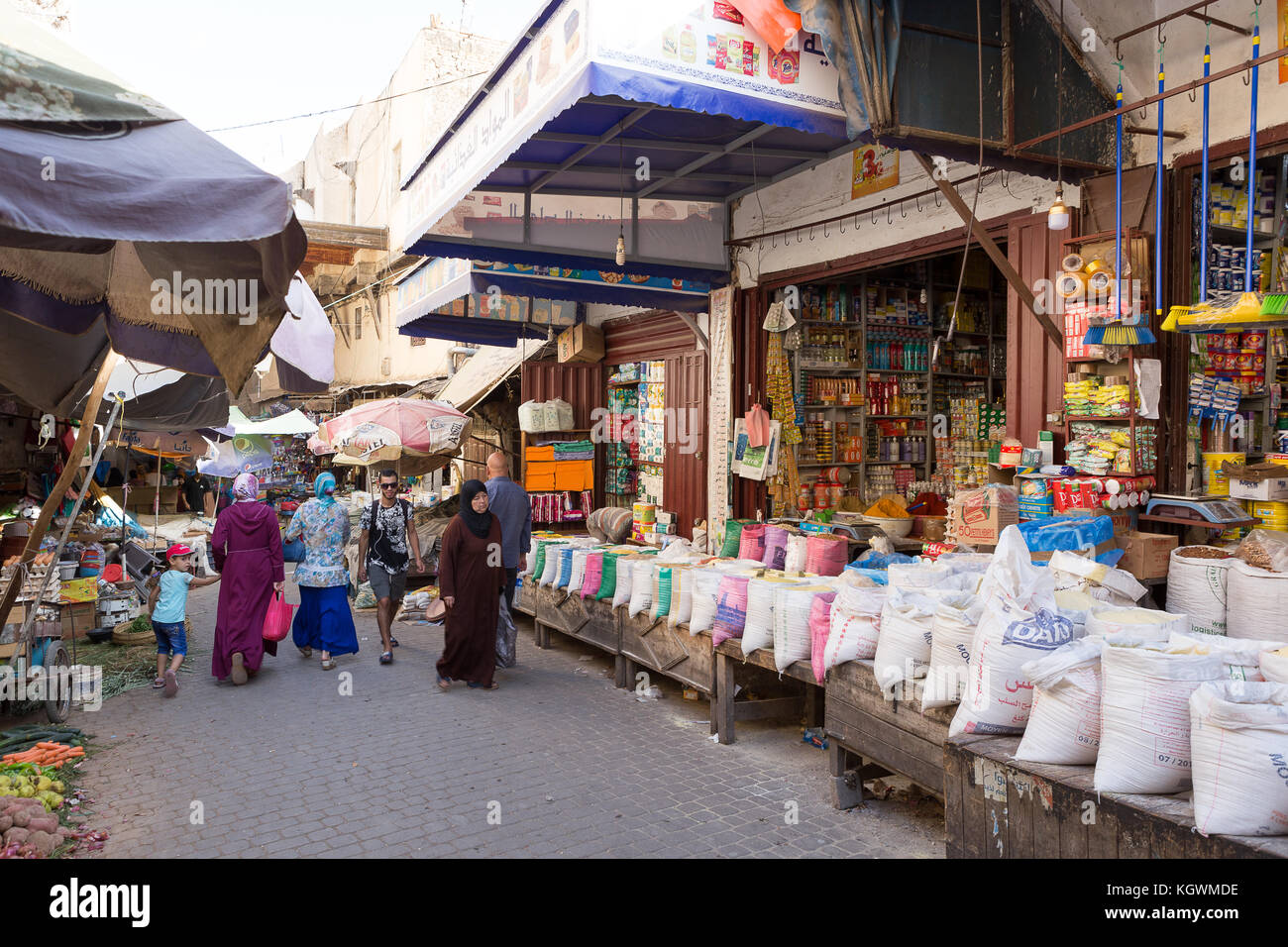 Street Market in The Medina (Old City), Fez, Morocco Stock Photo - Alamy
