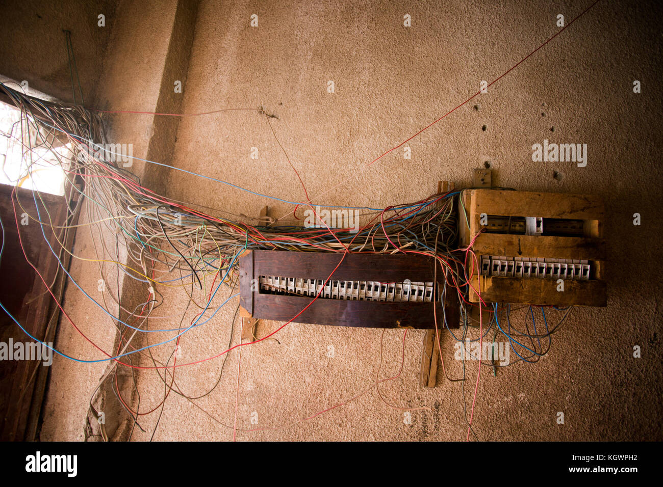 Lack of electricity in Iraq Stock Photo - Alamy