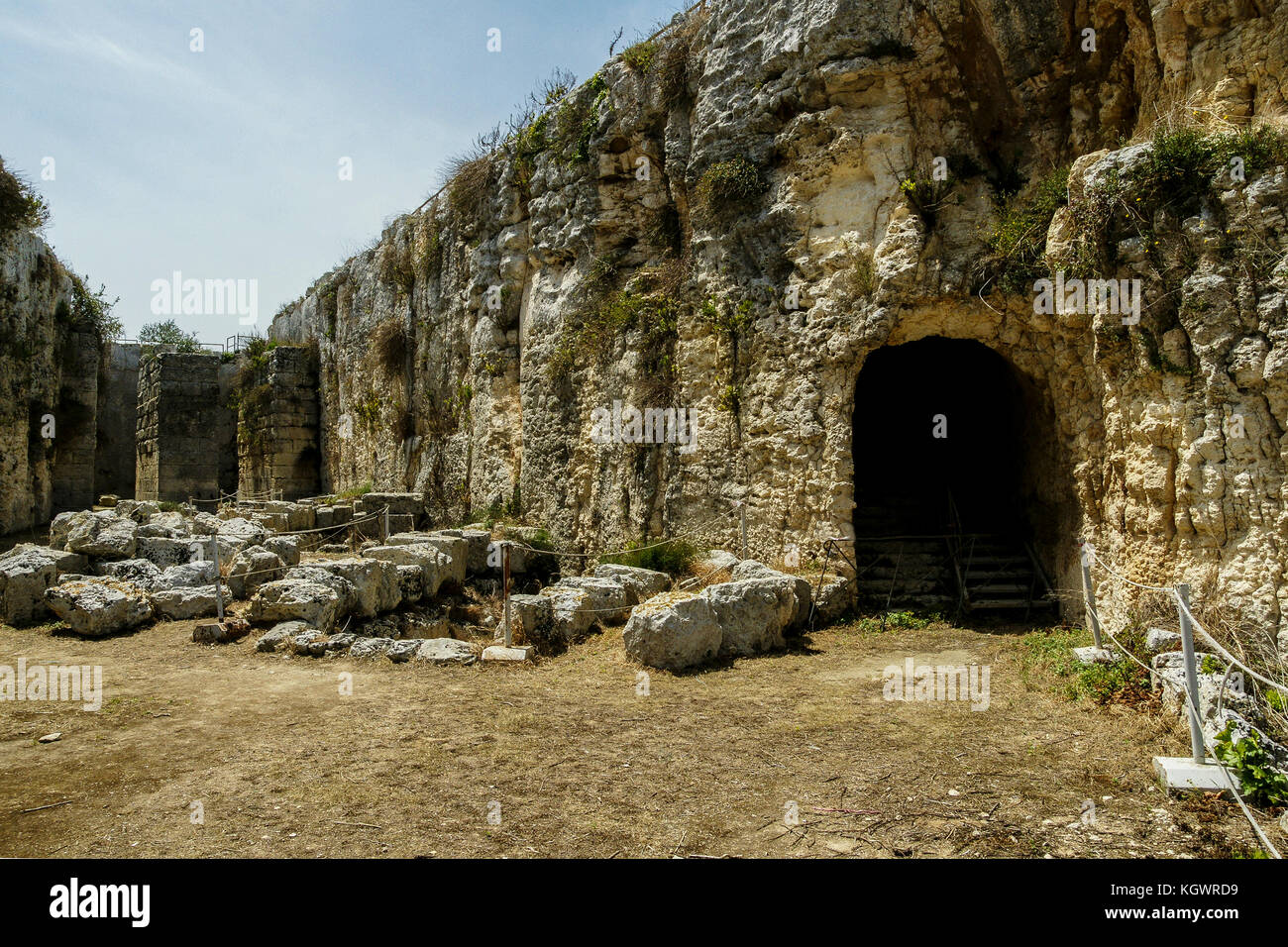 Euryalus Fortress Ruins (Castello Eurialo Stock Photo - Alamy