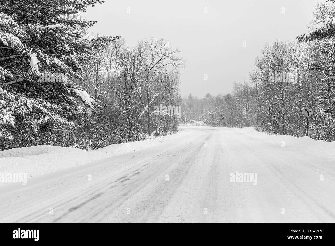 Canada ice road Black and White Stock Photos & Images - Alamy