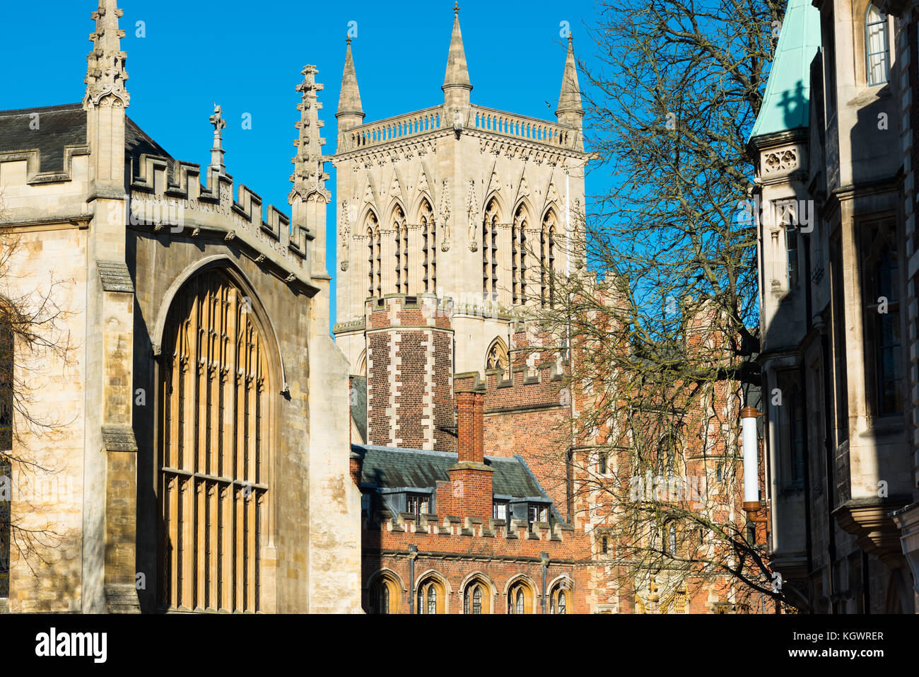 Trinity Street in the city centre with St Johns and Trinity Colleges ...