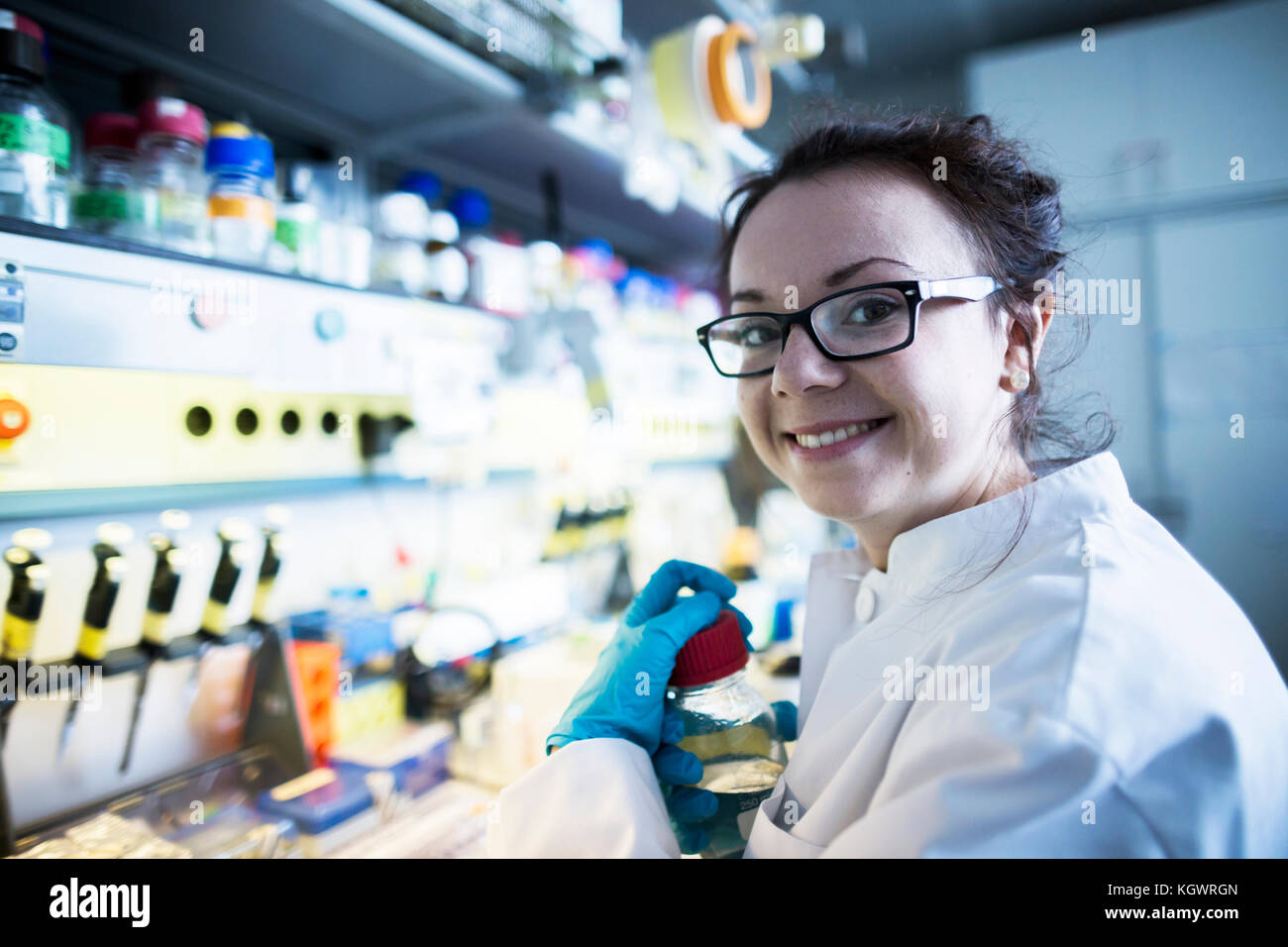 Female scientist working in a laboratory Stock Photo - Alamy