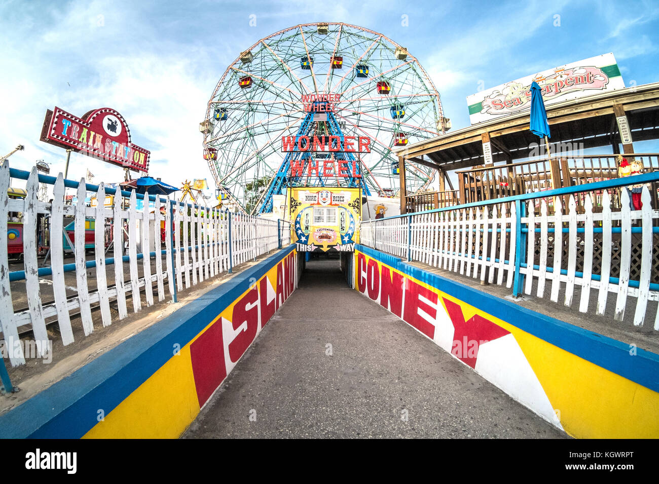 Wonder Wheel Ferris wheel Coney Island, Brooklyn, New York, United ...