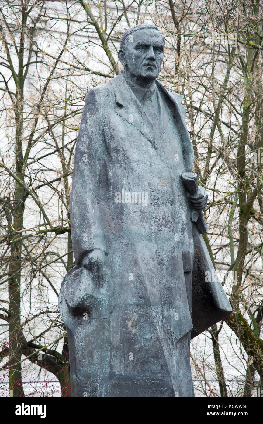 Roman dmowski monument hi-res stock photography and images - Alamy