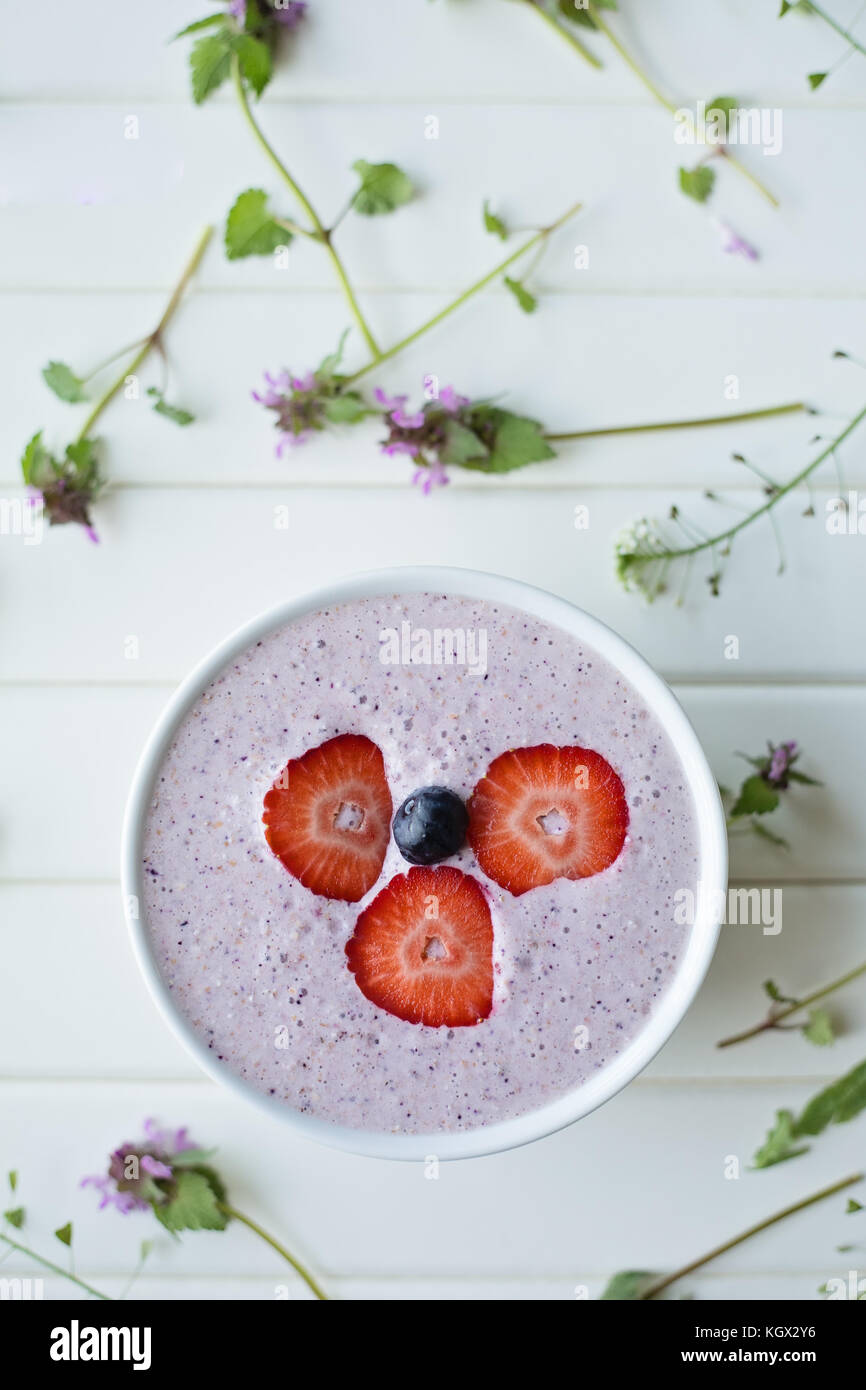 Mashed berries hi-res stock photography and images - Alamy