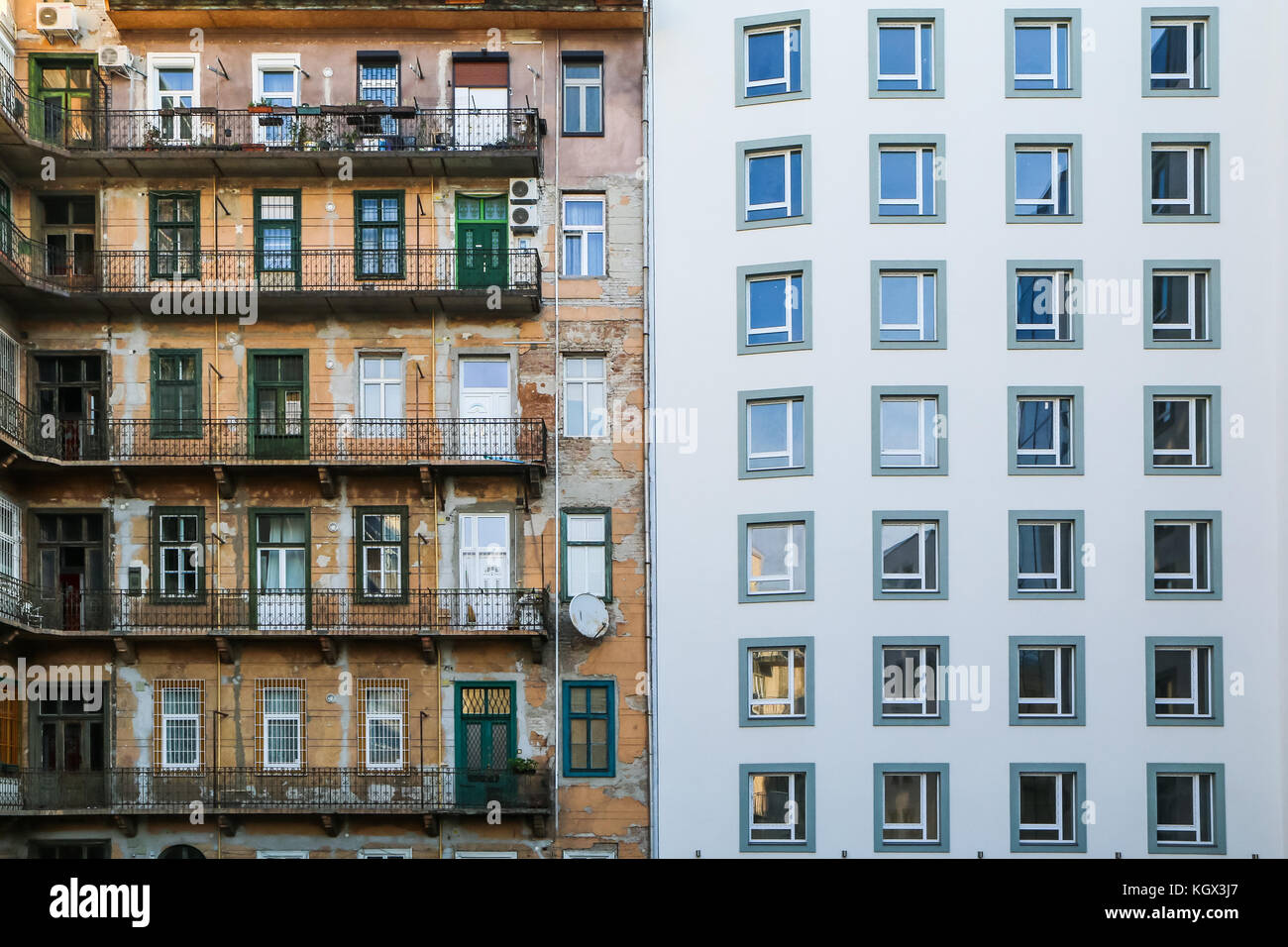 Contrast architecture hi-res stock photography and images - Alamy
