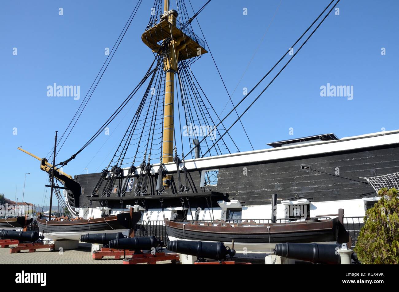 Portuguese sailing ship hi-res stock photography and images - Alamy