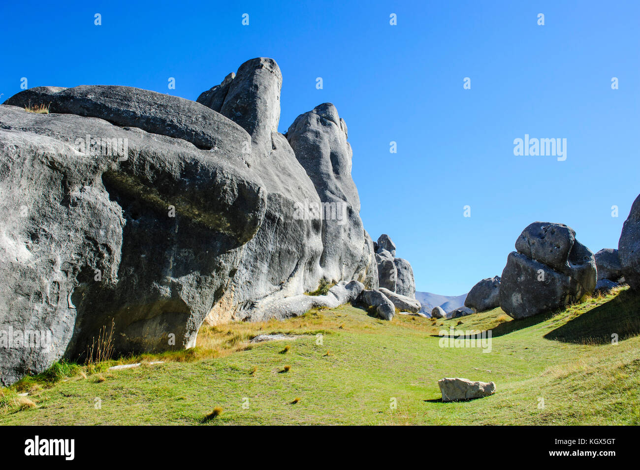 Limestone outcrops canterbury hi-res stock photography and images - Alamy