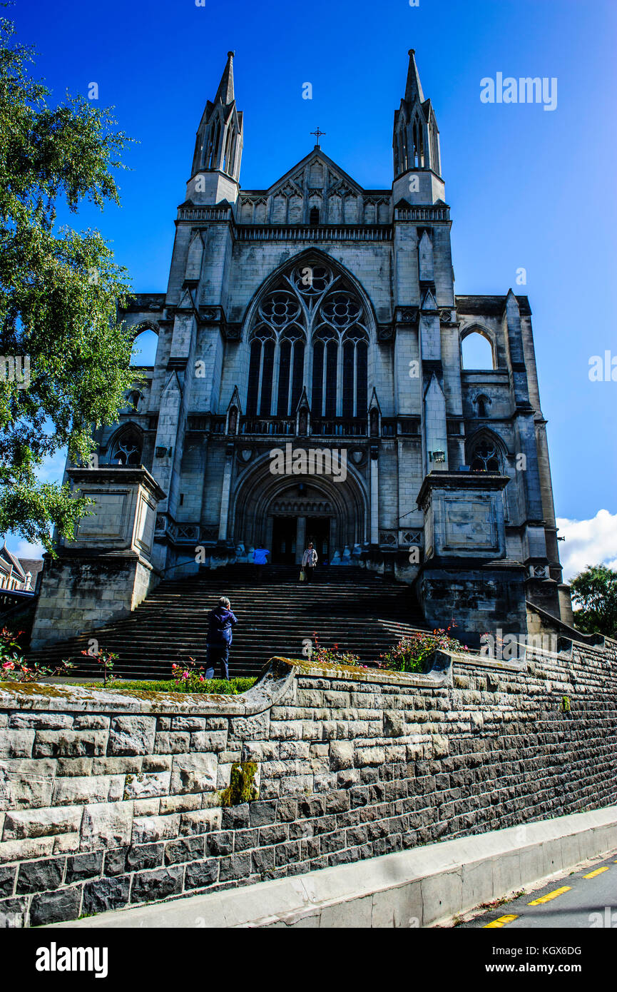 St. Pauls cathedral on the Octagon, Dunedin, South Island, New Zealand ...
