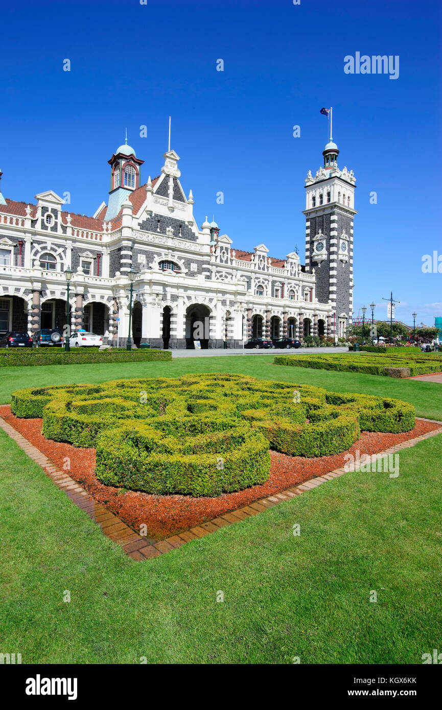 Edwardian railway station, Dunedin, South Island, New Zealand Stock ...