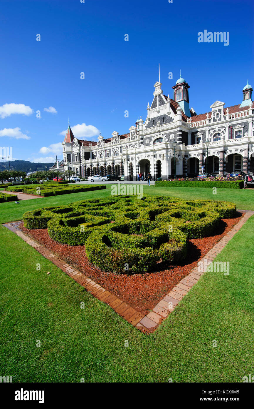 Edwardian railway station, Dunedin, South Island, New Zealand Stock ...