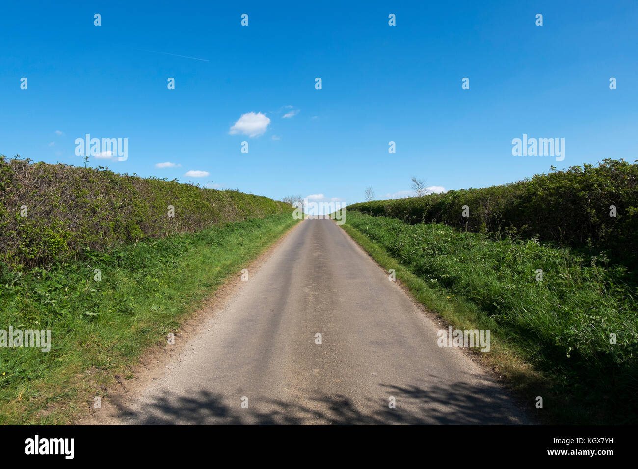 Swinbrook cotswold villages hi-res stock photography and images - Alamy