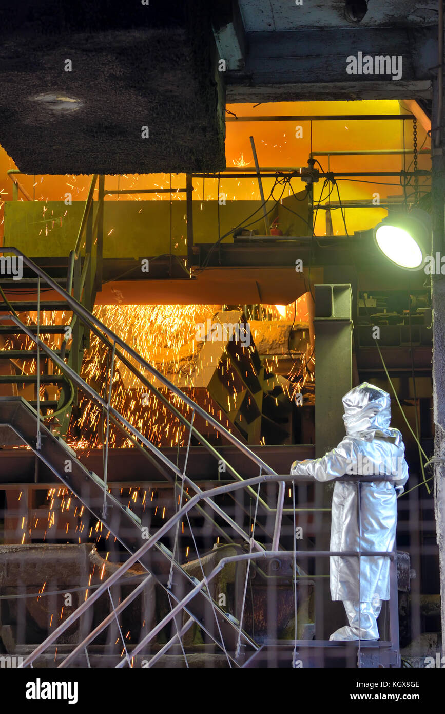 Molten metal train hi-res stock photography and images - Alamy