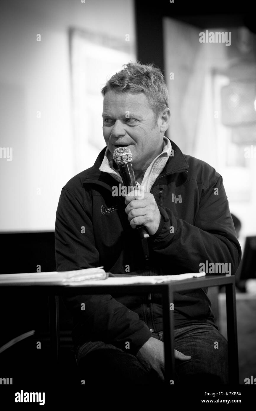 Skipper blanc hi-res stock photography and images - Alamy