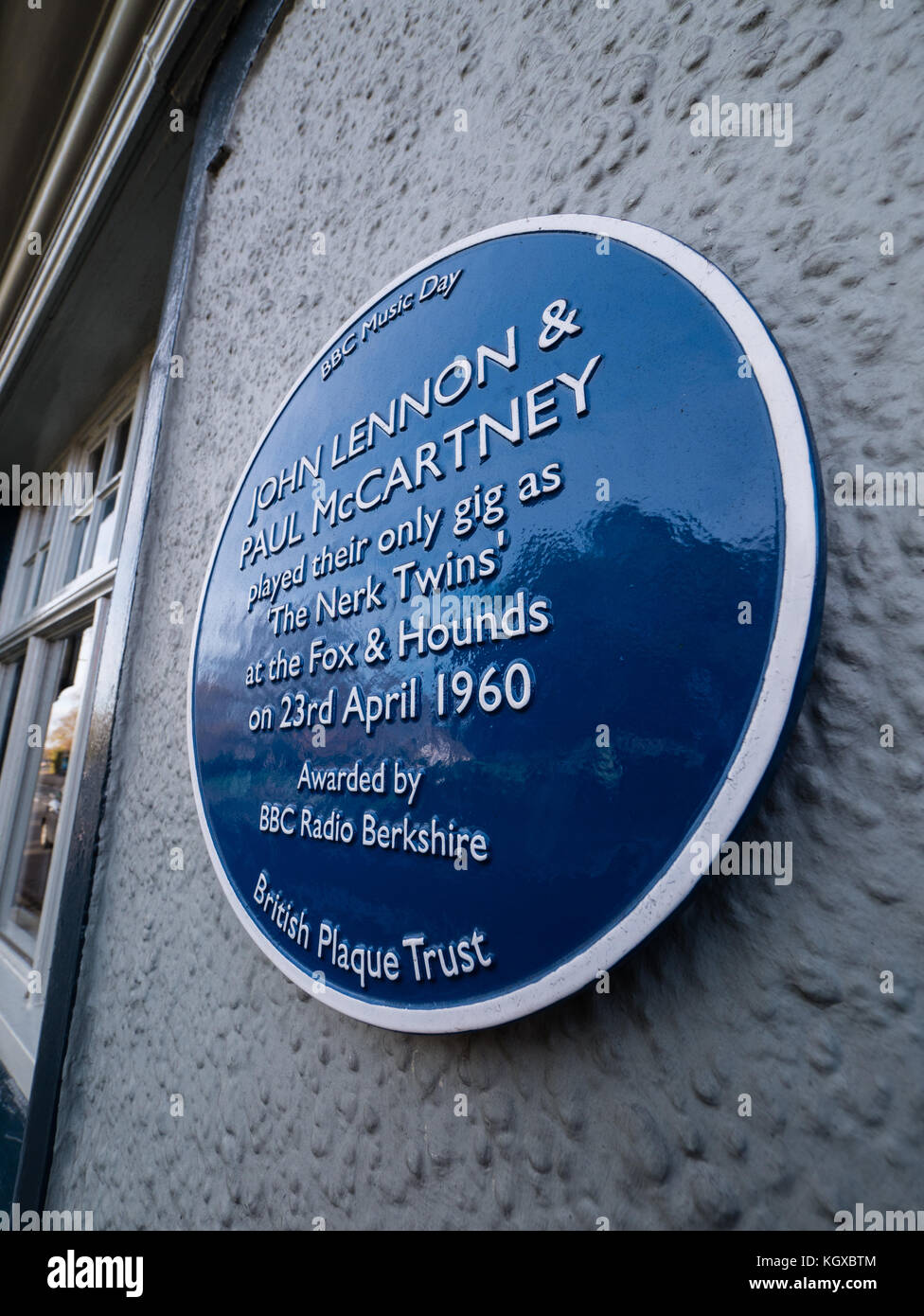 The Fox and Hounds Pub, with The Nerk Twins Plaque, Caversham, Reading ...
