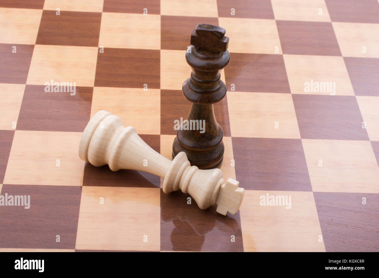 Chess board with chess pieces on it Stock Photo - Alamy