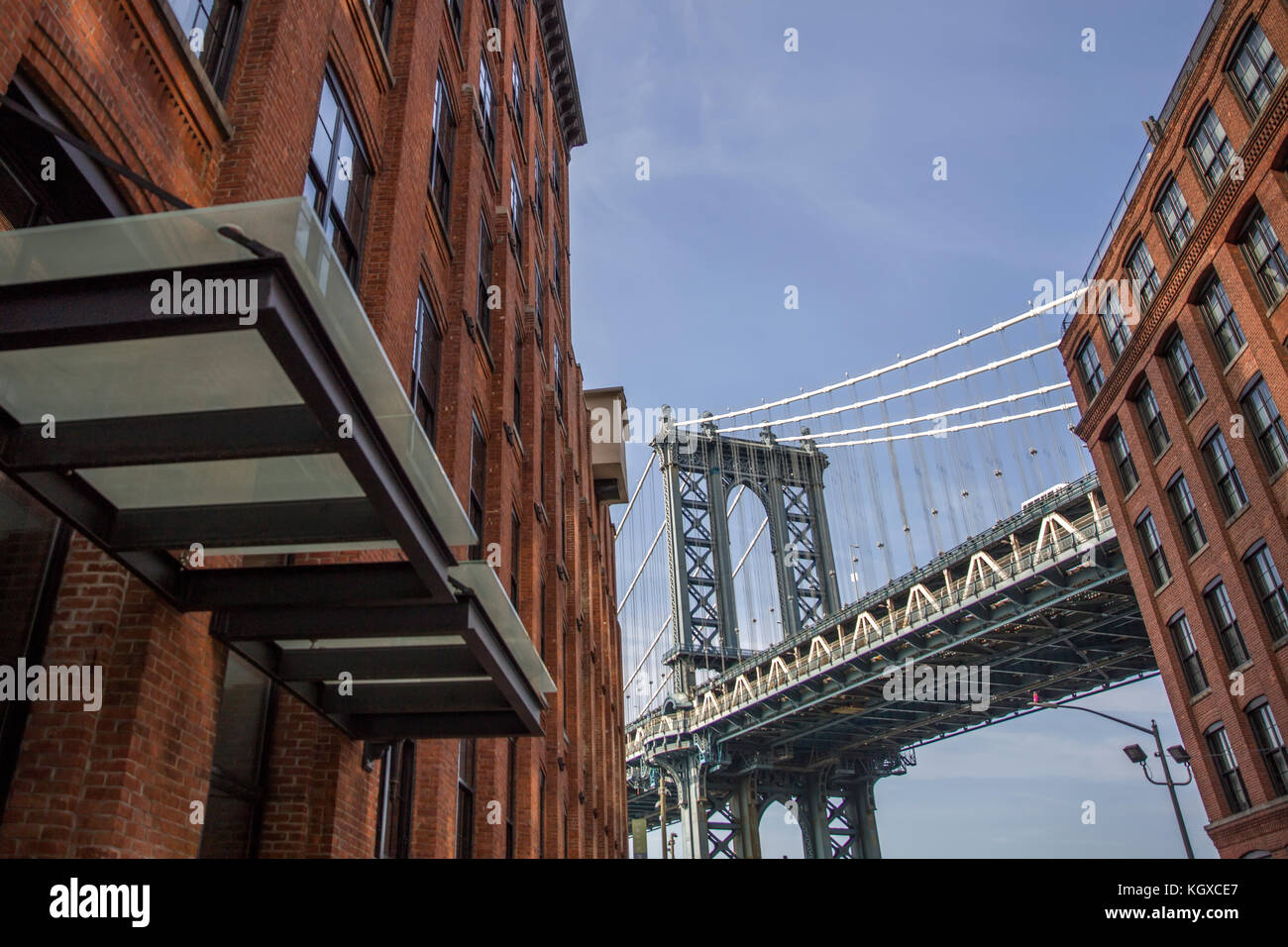 Red brick buildings and new york hi-res stock photography and images ...