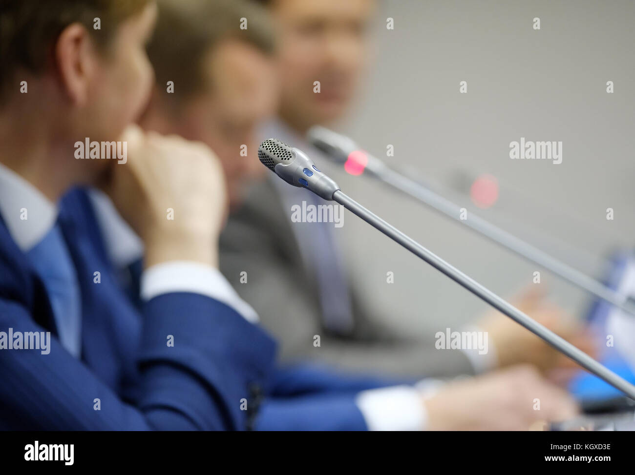 Man speaking at the conference Stock Photo - Alamy