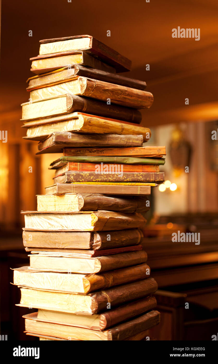 Stack of old books Stock Photo - Alamy