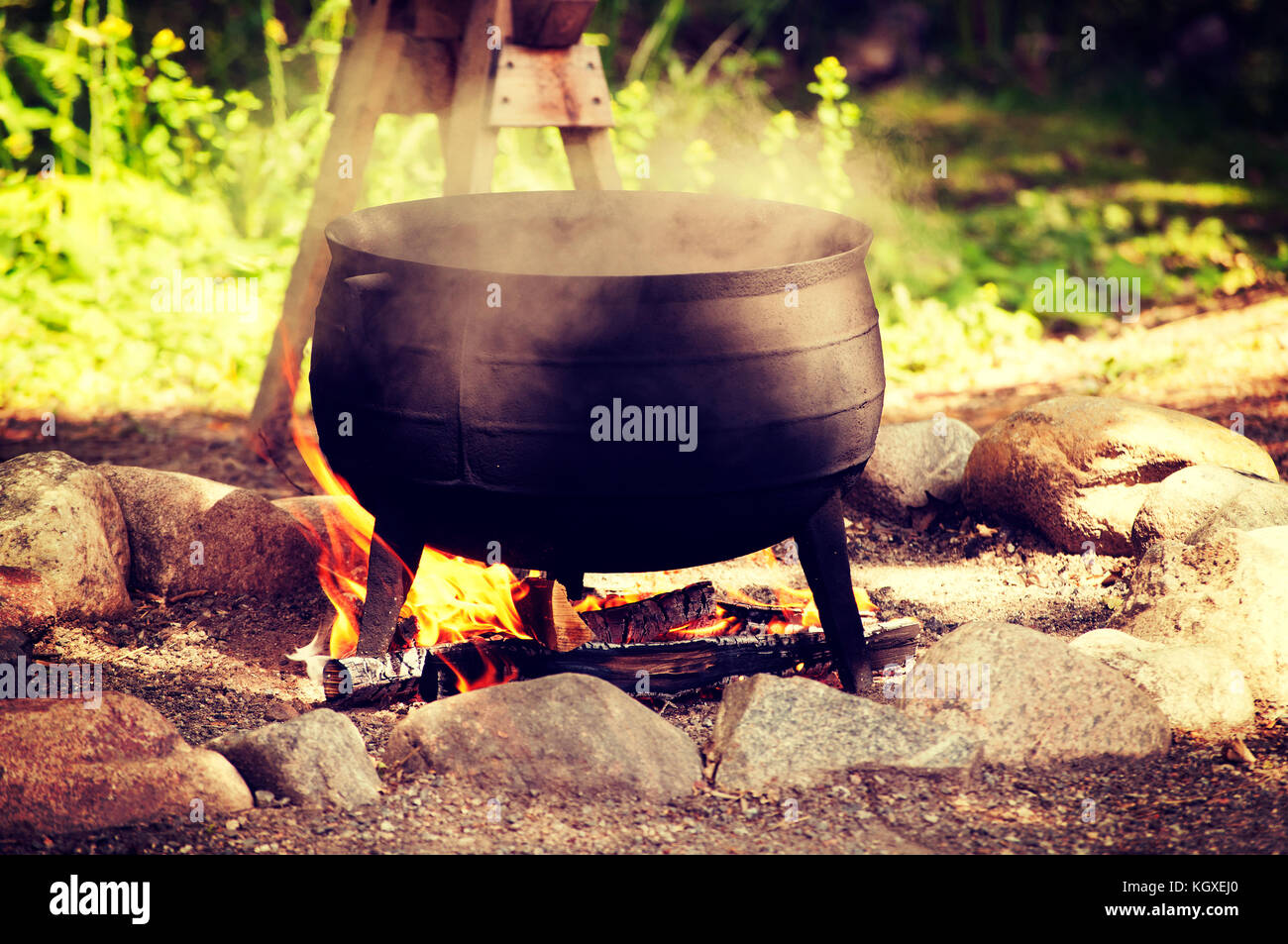 Big cooking pot hi-res stock photography and images - Alamy