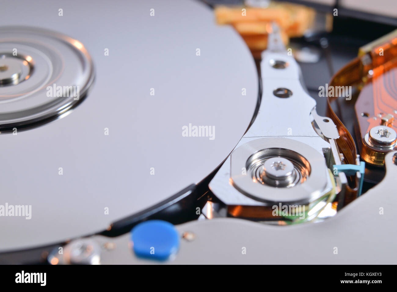 Inside a computer hard drive hi-res stock photography and images - Alamy