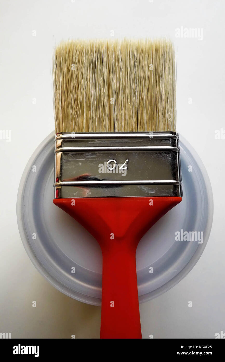 Brush hi-res stock photography and images - Alamy