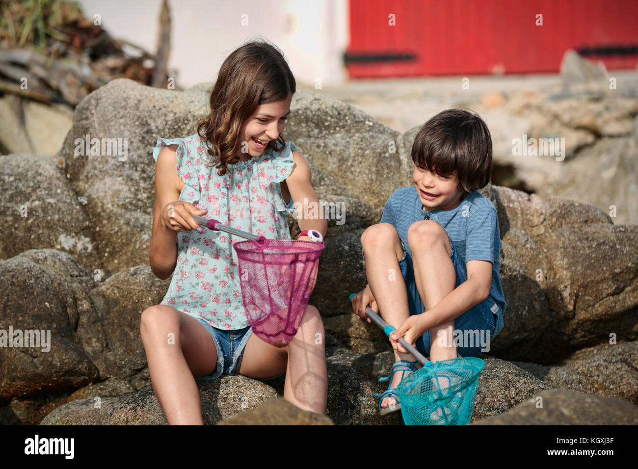 Children fishing hi-res stock photography and images - Alamy