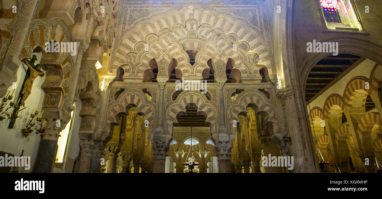 Fluted arches hi-res stock photography and images - Alamy
