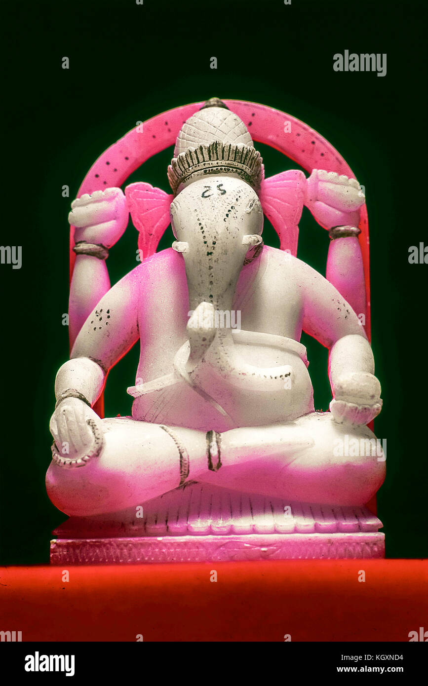 Ganesha statue hi-res stock photography and images - Alamy