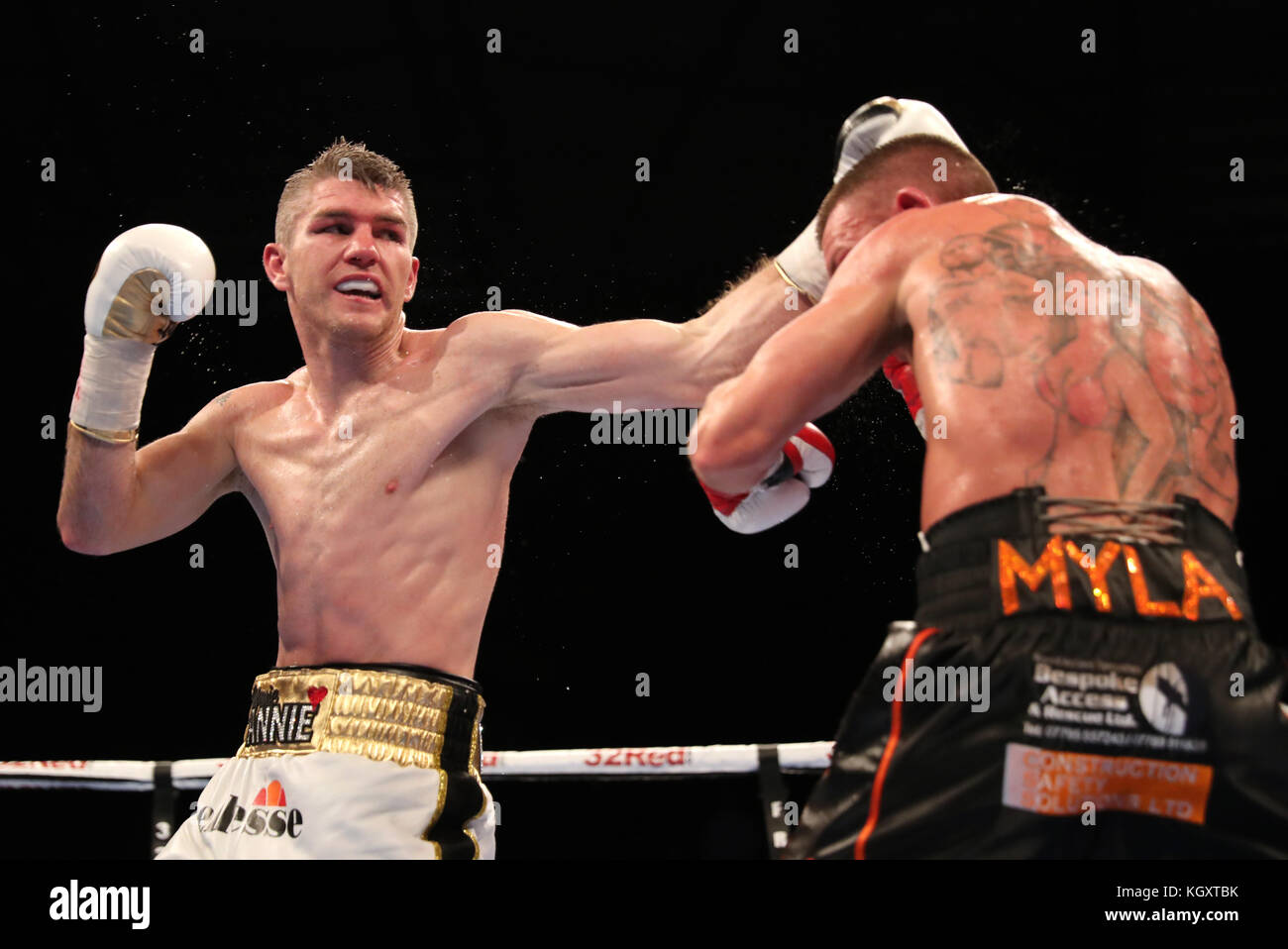 Liam Smith (left) and Liam Williams compete in the Super Welterwight ...